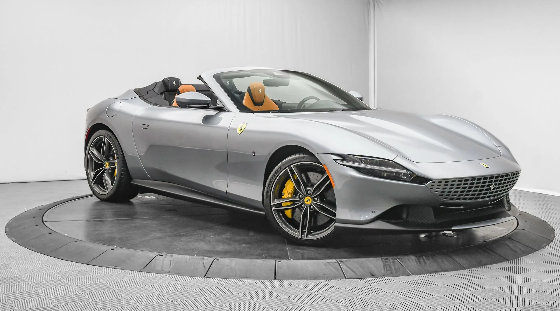 Ferrari-Roma-Spider-ZFF09RPAXS0317751 - Ferrari of Central New Jersey